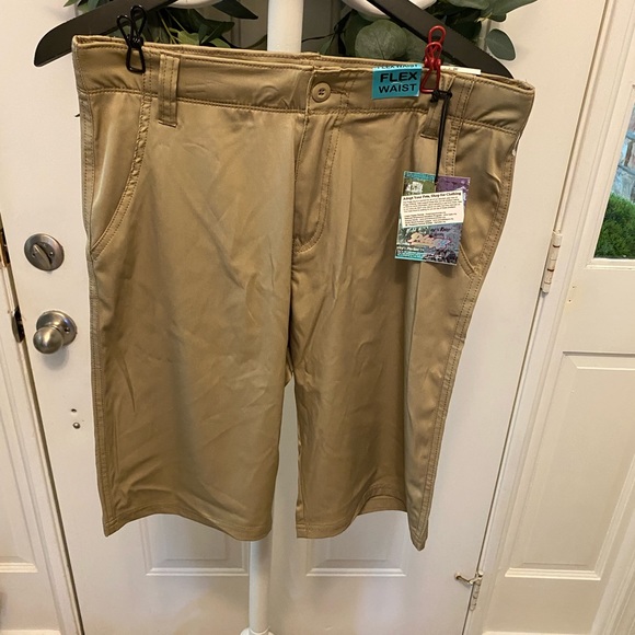 Plugg | Shorts | Nwt Mens Plugg Flex Hybrid Dry Fit Khaki Shorts 3 ...